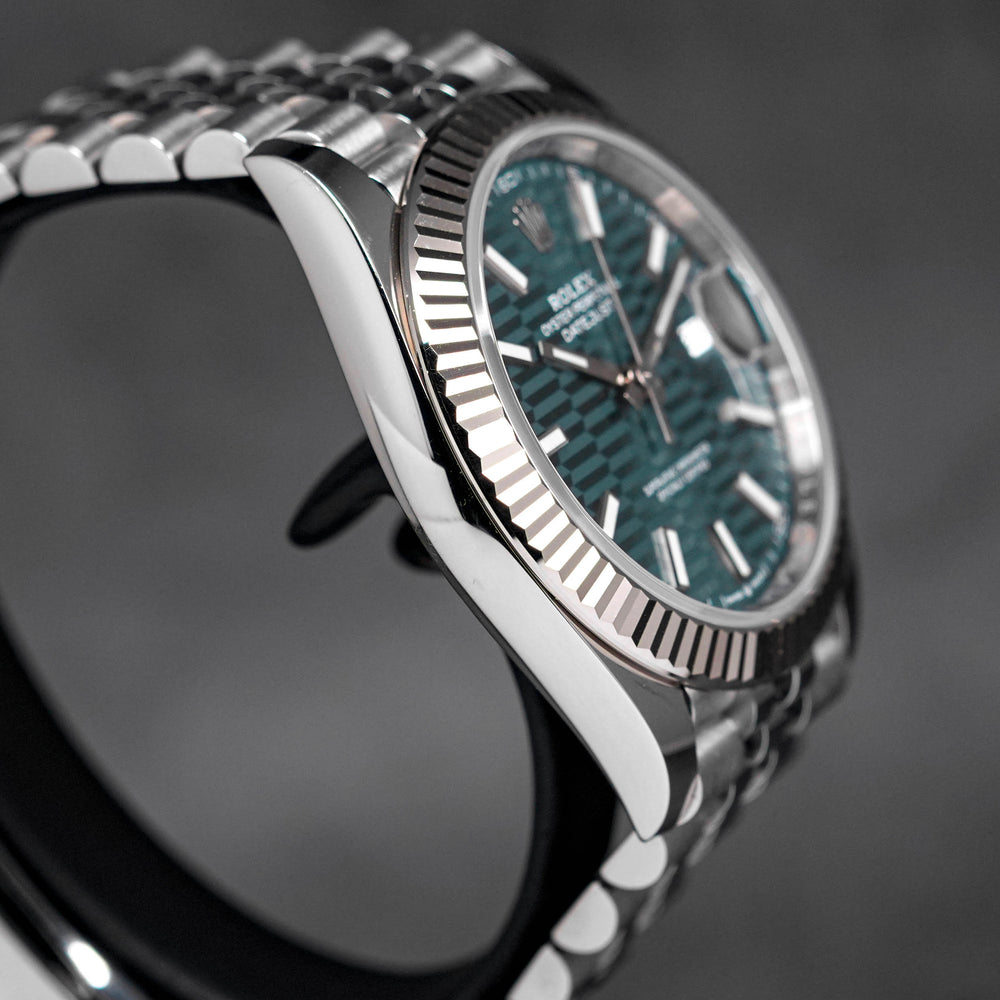 ROLEX DATEJUST 41MM MINT GREEN FLUTED DIAL (2023) - OMNILUXE