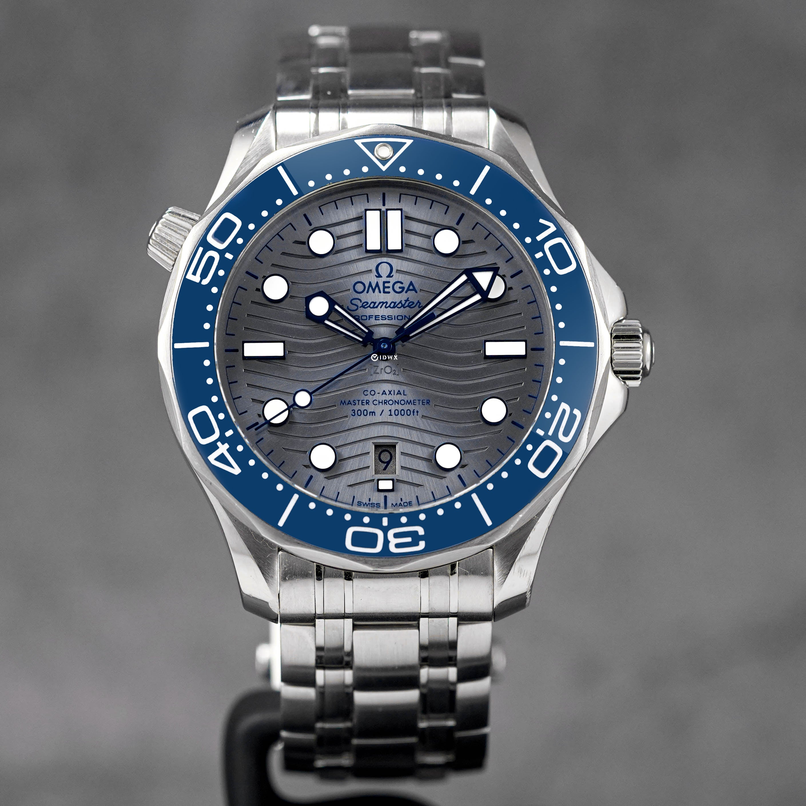 OMEGA SEAMASTER DIVER 300 GREY DIAL (2021) - OMNILUXE